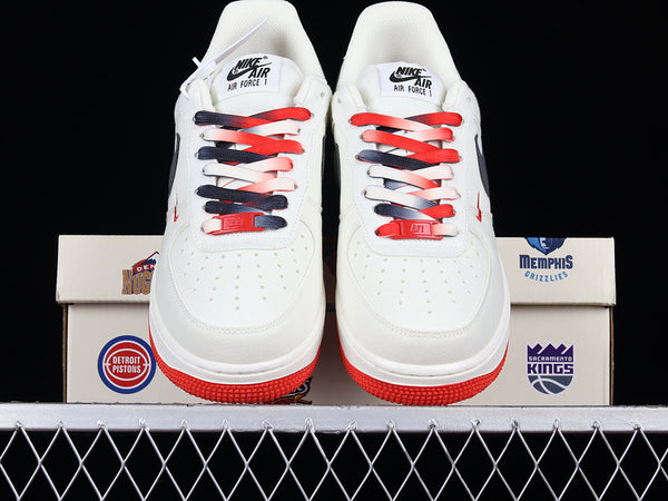 NikeMens Air Force 1 AF1 - Chicago Bulls
